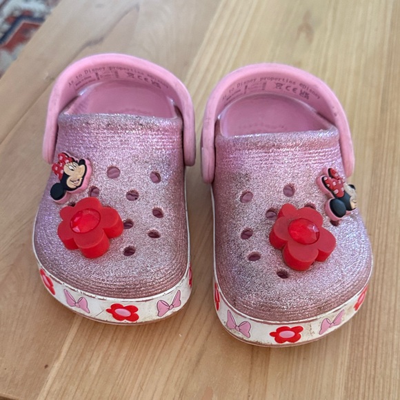 Disney | Shoes | Disney Kids Pink Sparkle Clogs With Minnie Mouse ...